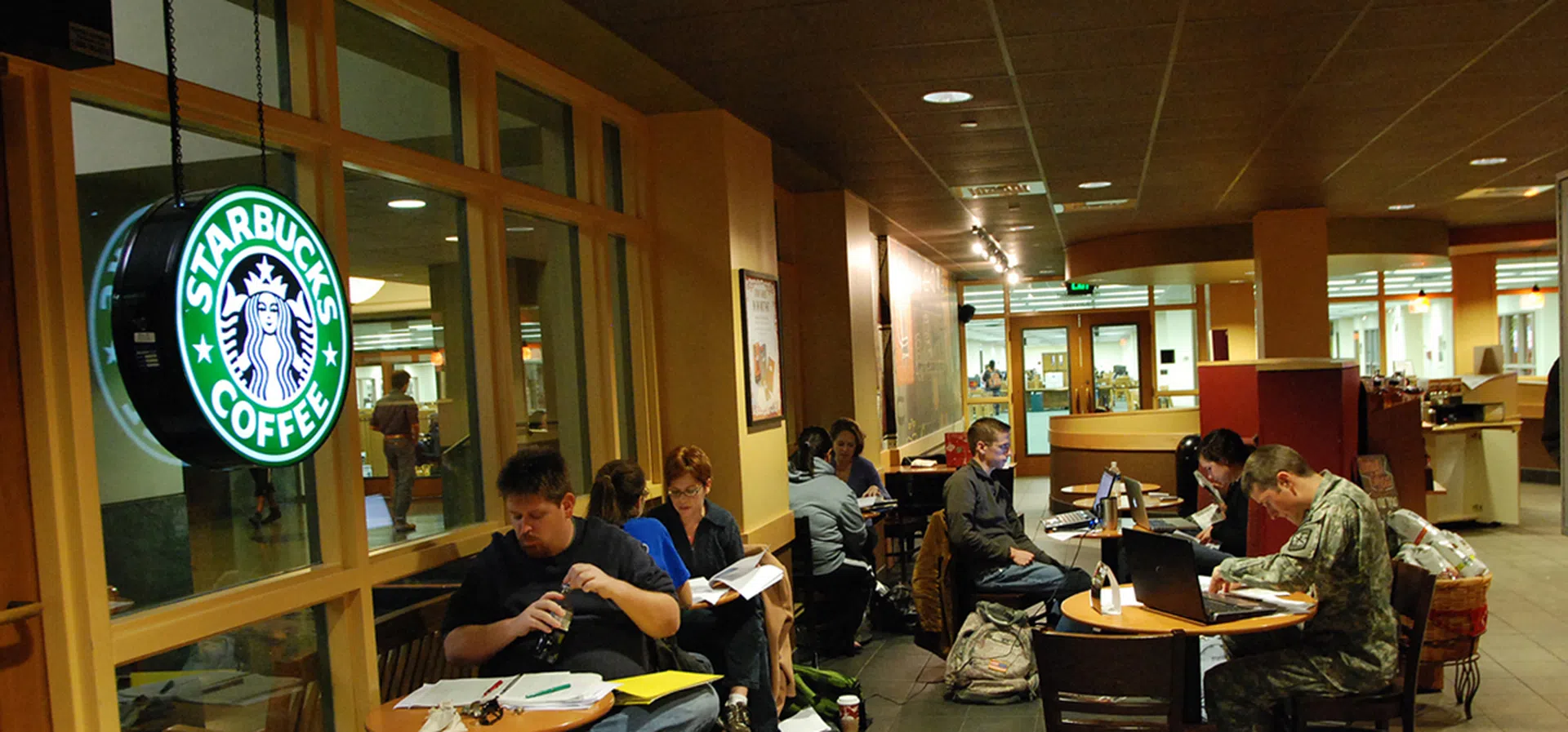 10 интересни факта за Starbucks | Profit.bg