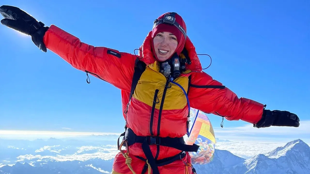 Страхотна Силвия Аздреева стана първата българка изкачила К2 Новини Woman Bg