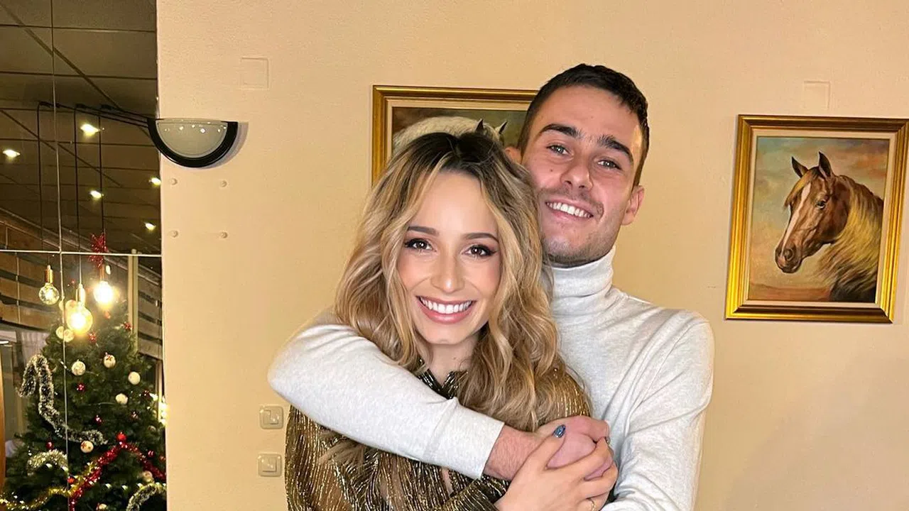 Антоанет Пепе отваря заведение в София видео Звезди Woman Bg