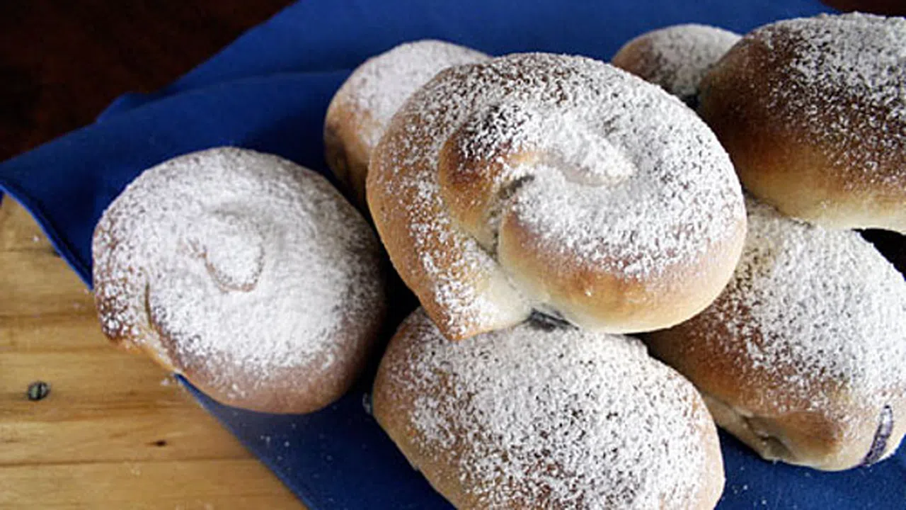 Великденски кифлички с мармалад Новини - woman.bg