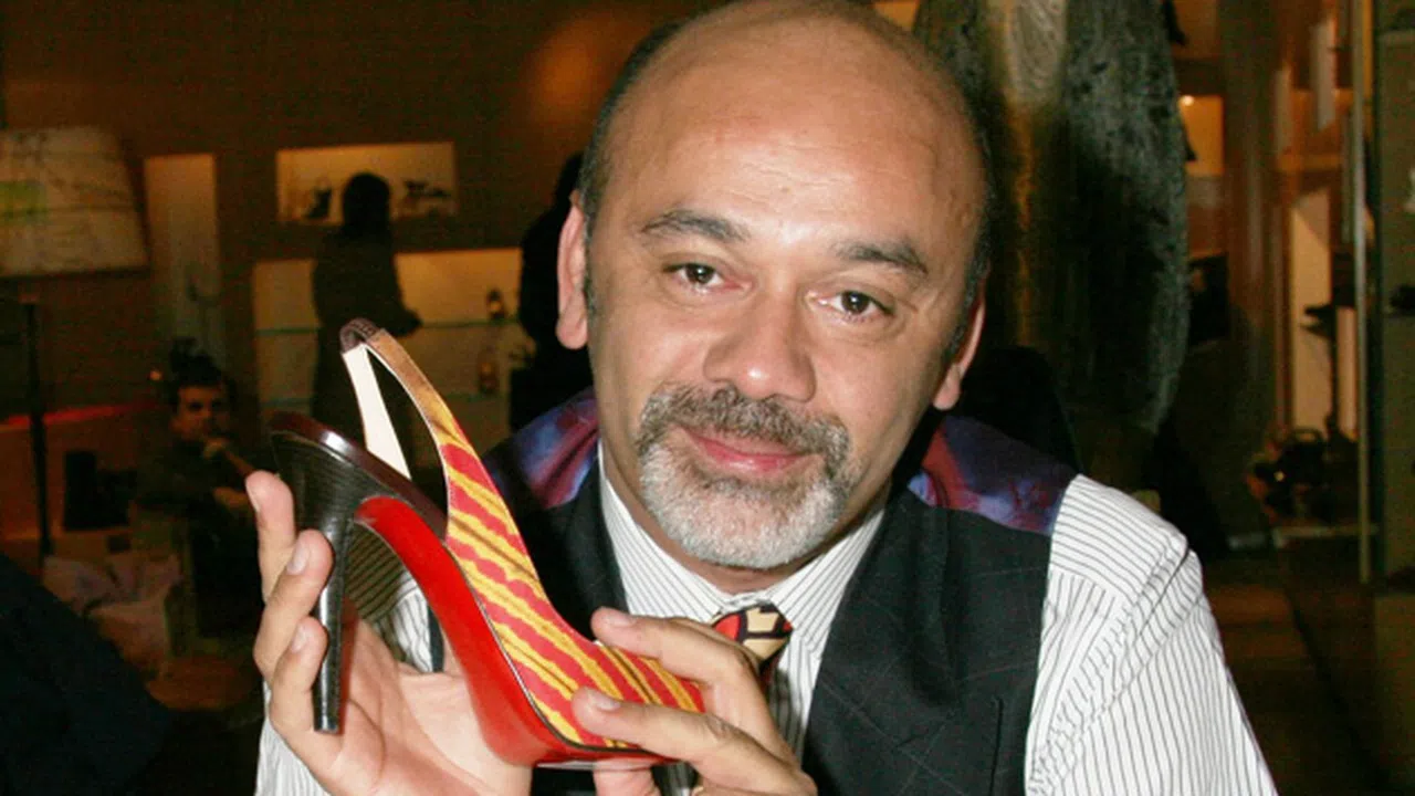 Кристиан Лубутен Първо гледам лицето на една жена не обувките й Новини Woman Bg