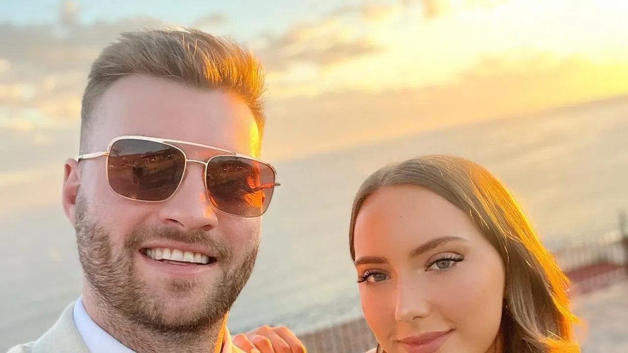 Дъщерята на Еминем се омъжи Вижте каква красива блука е Снимки Звезди Woman Bg