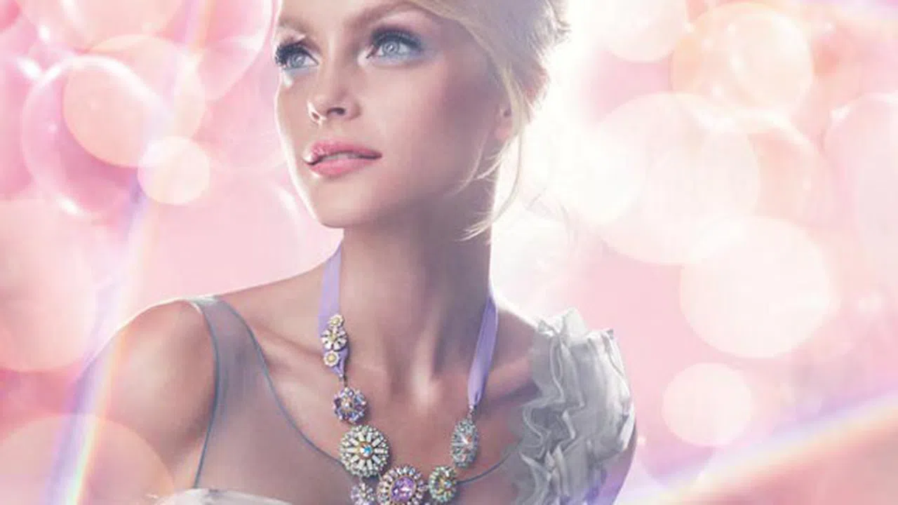 Swing Sing And Shine кристален разкош от Сваровски Новини Womanbg