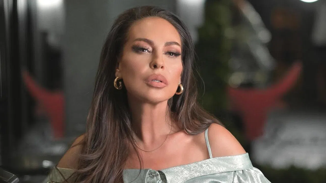 Няма да я познаете Вижте колко се е променила дъщерята на Ивана Звезди