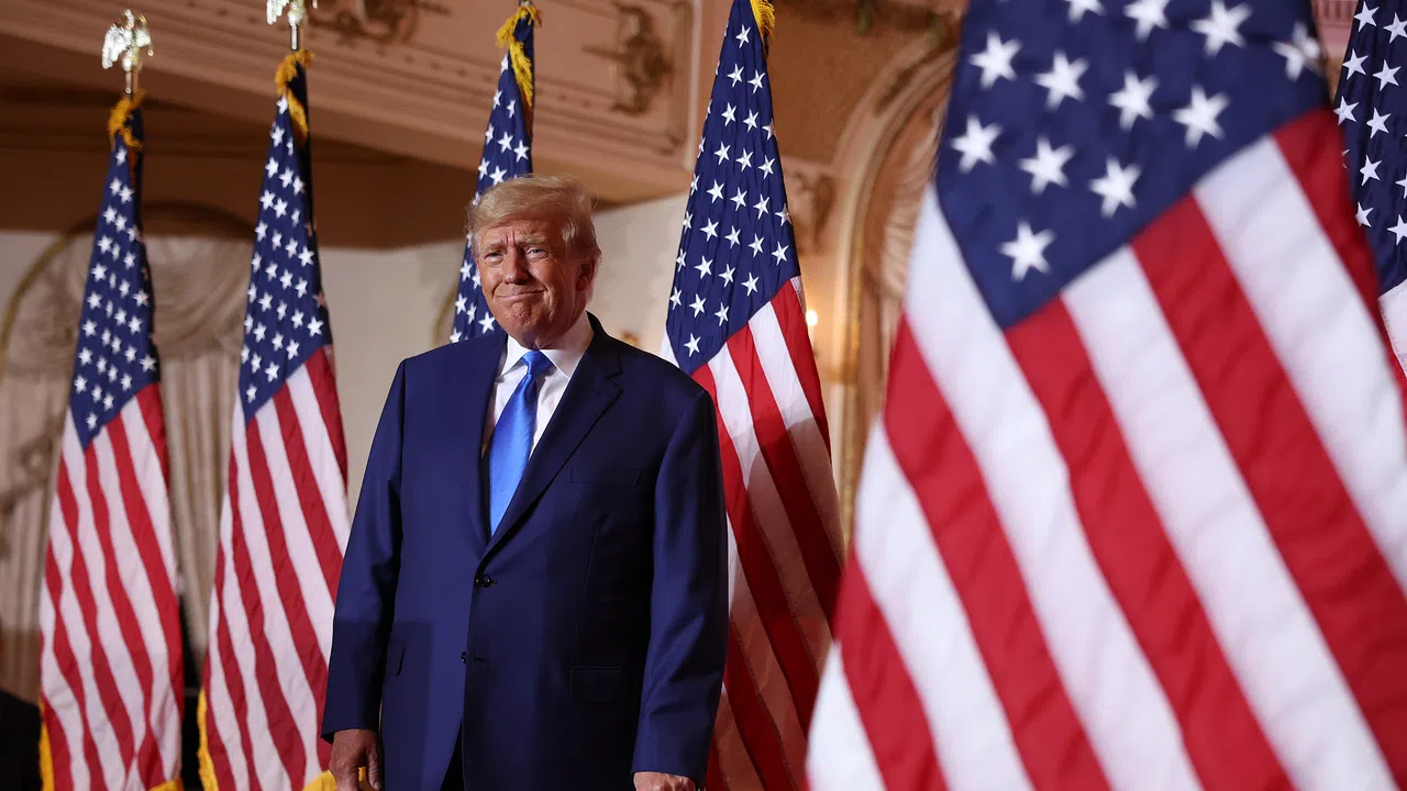 Доналд Тръм позира с втората си жена в компанията на Мелания Новини Woman Bg