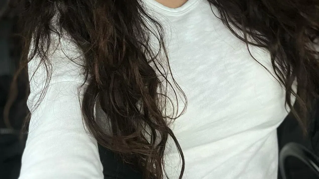 Показа коремче: бременна ли е Маги Сидерова? (снимка) Звезди - woman.bg