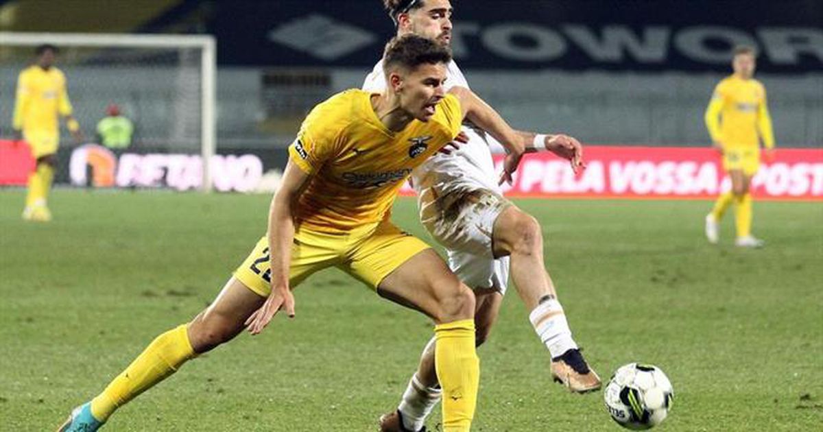 Meia Europa de olho em Filipe Relvas | A Bola