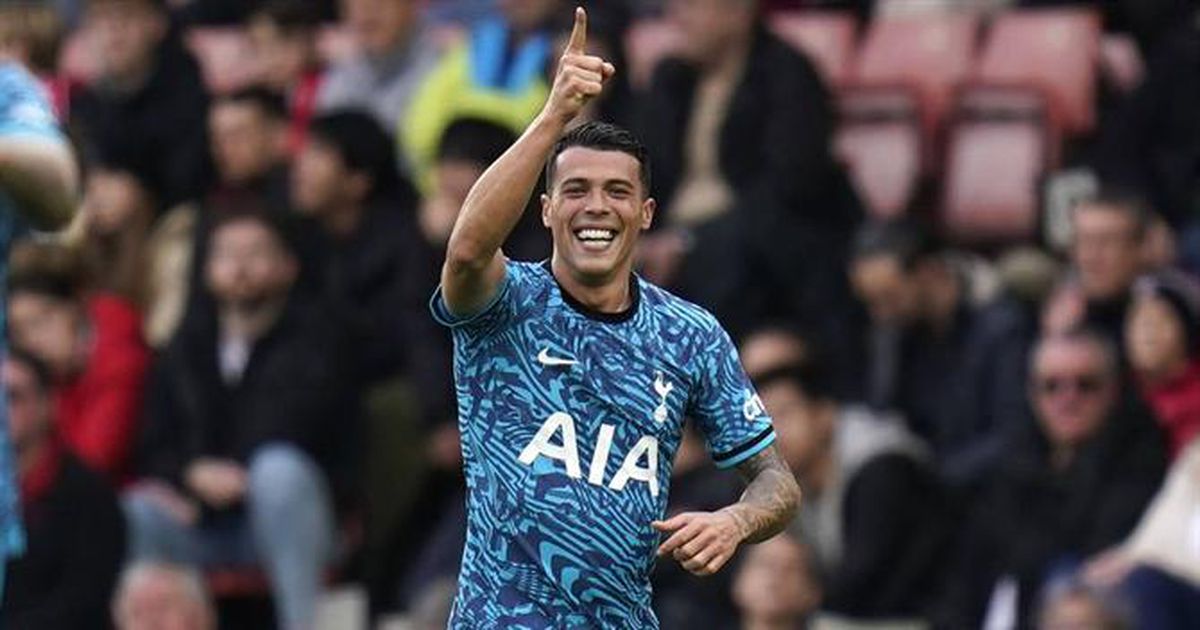 Porro estreia-se a marcar pelo Tottenham (vídeo) | A Bola