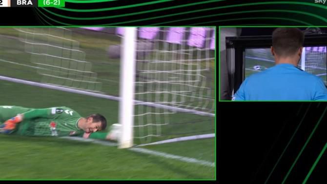 Liga Conferência Polémica em Florença: Tecnologia deu golo mas VAR ...