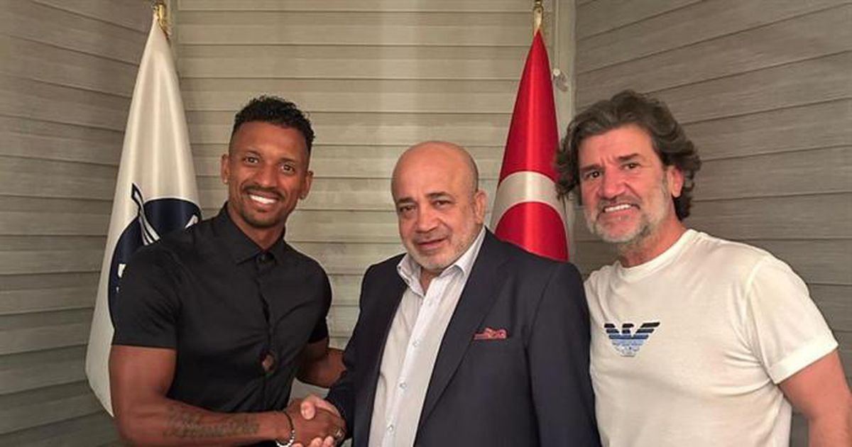 Oficial: Nani tem novo clube! | A Bola