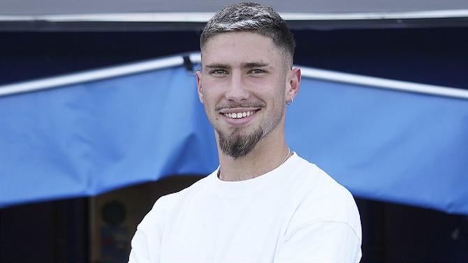 Espanha Oficial: após falhar ida para o Sporting, José Ángel já tem ...