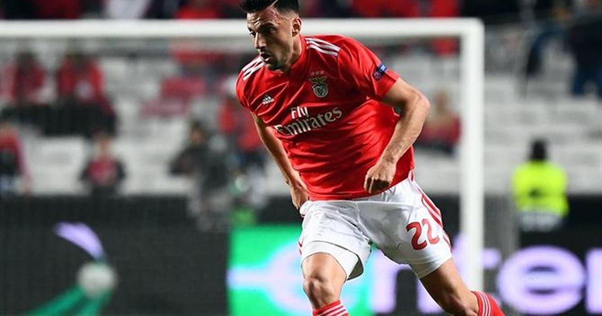 Oficial: Samaris junta-se a Slimani em clube do Brasileirão (vídeo) | A ...