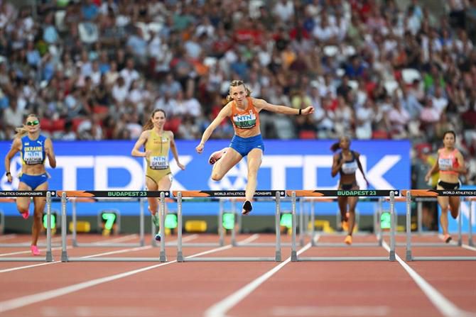 Comentários - Atletismo Mundiais: Diallo fora das semifinais dos 400m barreiras | Abola.pt