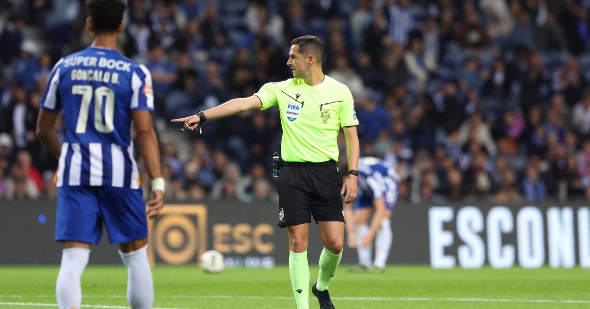 Foi bem marcado o penálti a favor do FC Porto? A análise de Pedro Henriques (vídeo) | A Bola
