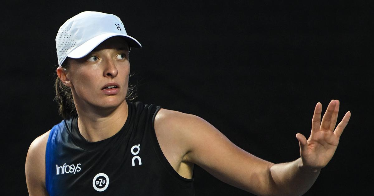 Swiatek continua invicta nas WTA Finals | A Bola