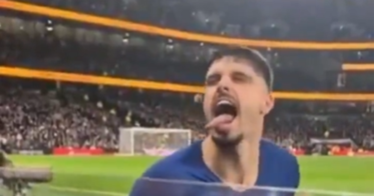 Adeptos provocaram Pedro Neto e a reação tornou-se viral (vídeo) | A Bola