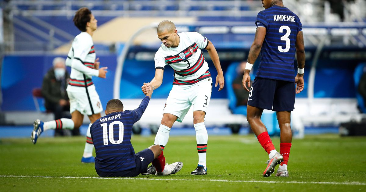 Mbappé sobre Pepe: «Estar aqui no Euro, a titular... é incrível» | A Bola