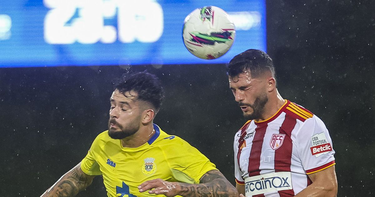 Siga o Arouca vs Aves SAD em direto | A Bola