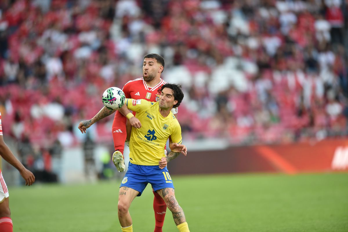 Benfica-Arouca, 5-0 Destaques do Arouca: Jason a precisar de Mújica ...