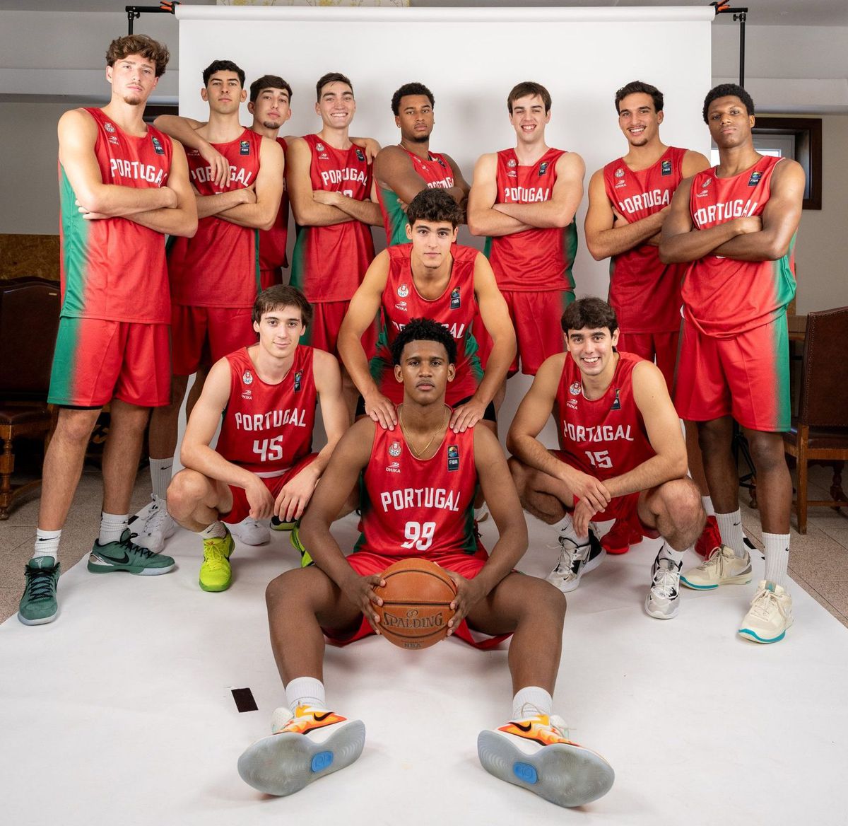 Basquetebol: Portugal estreia-se com resultado esmagador | Abola.pt