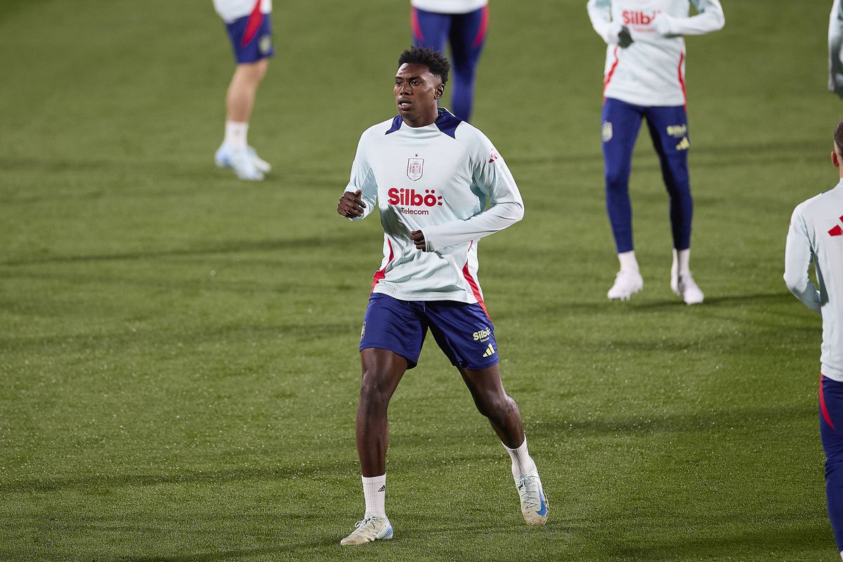 Comentários - Samu em estreia na seleção de Espanha: «Tudo o que faço é ...