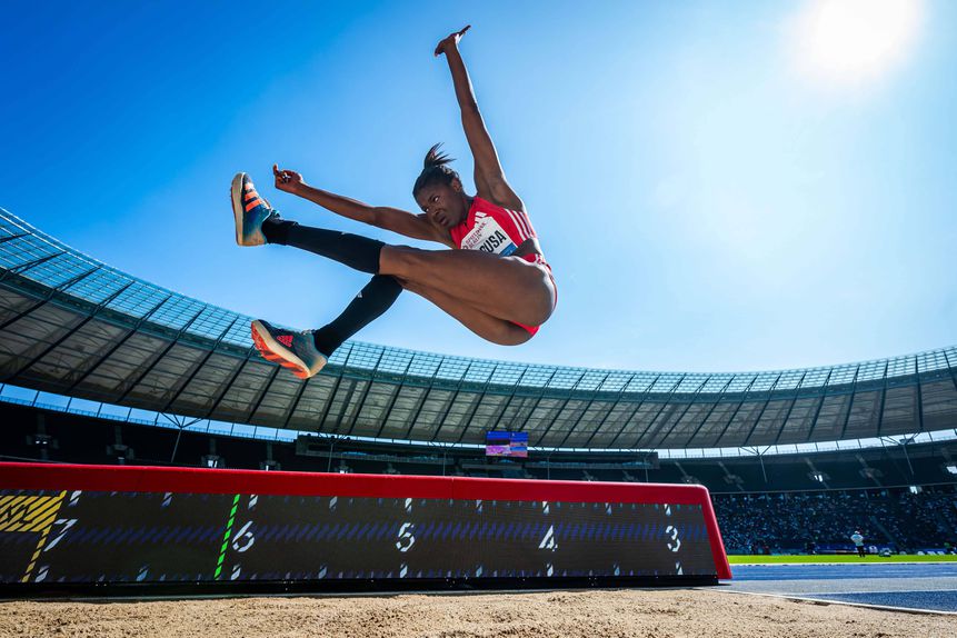 Mundiais: Agate Sousa 6.ª no comprimento, Salomé Afonso eliminada nas ‘meias’ dos 1.500m | A Bola