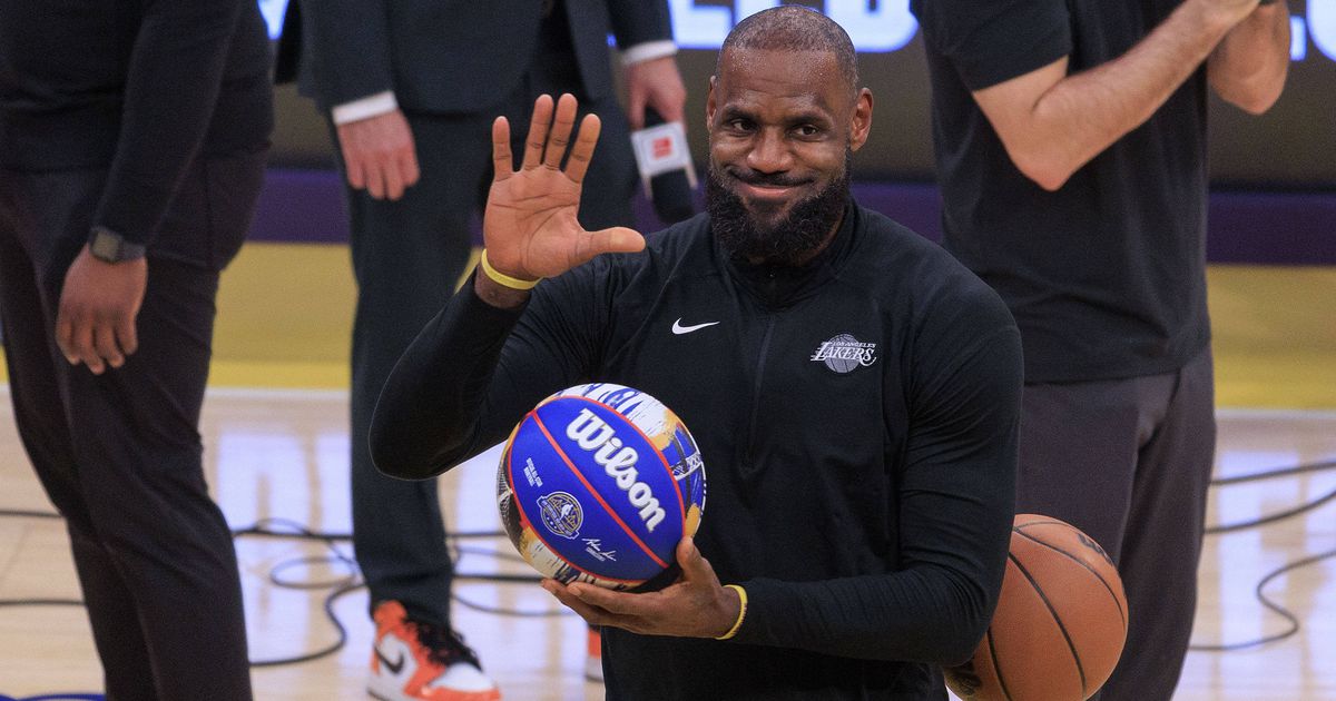 Não acontecia há 20 anos - LeBron James desistiu do All-Star Game | A Bola