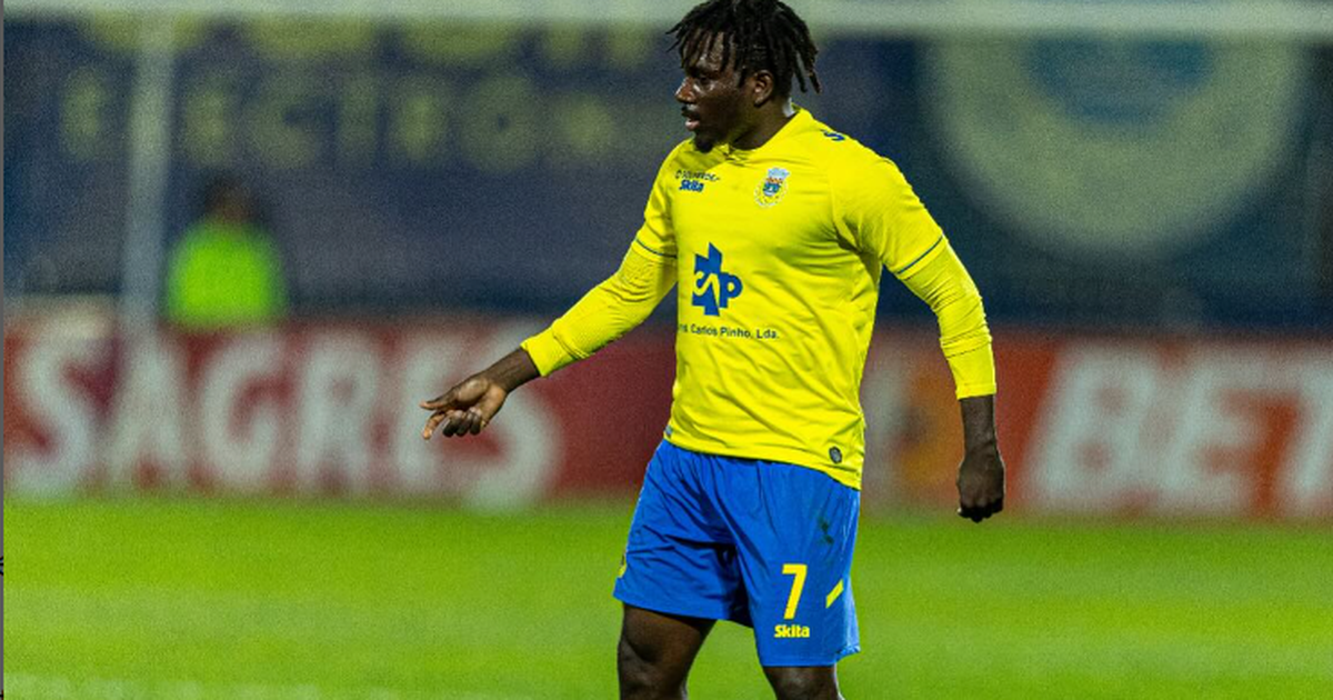 Oficial: Arouca rescinde com Yusuf Lawal | A Bola