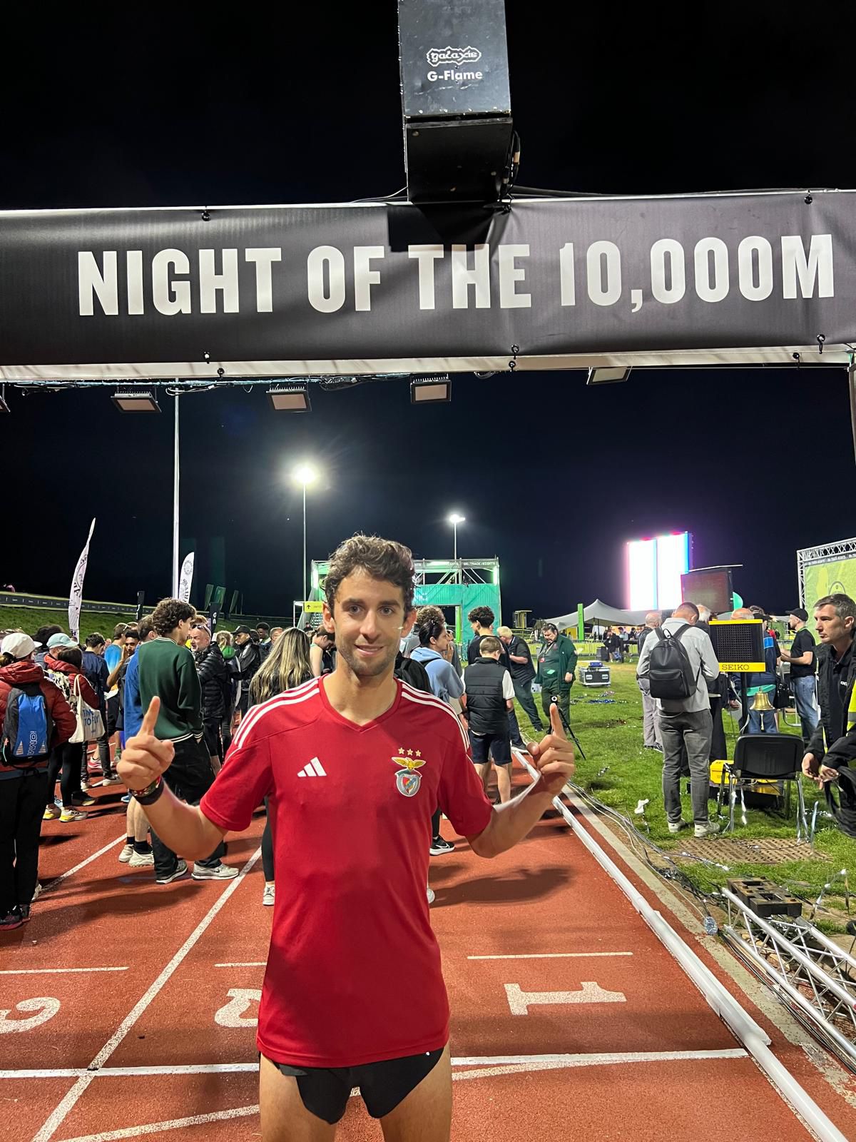 Samuel Barata (27.48,76) passa a ser o 6.º português de sempre nos 10 ...