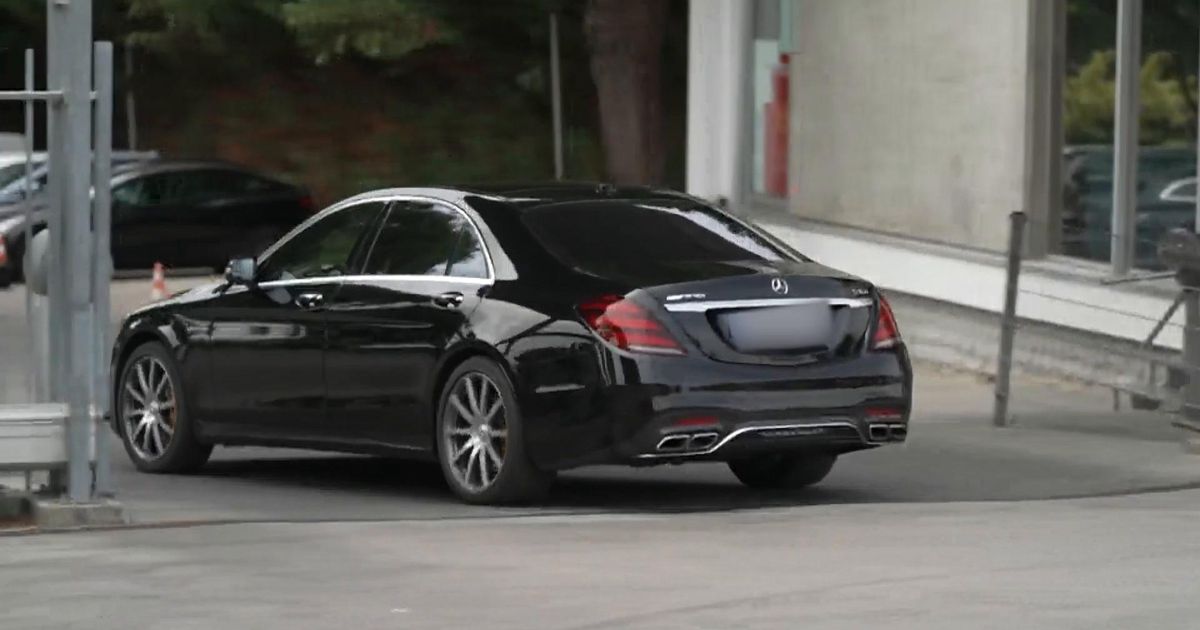 Rui Costa na chegada ao Seixal | A Bola