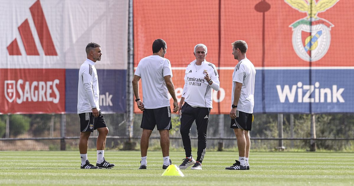 Mourinho dormiu no Seixal e mostra o nascer do sol | A Bola