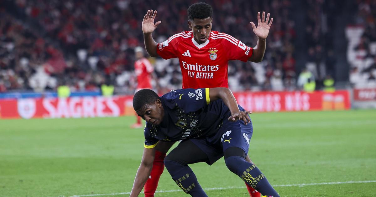 Mercado: Zaydou Youssouf pode 'engordar' cofres do Famalicão | A Bola