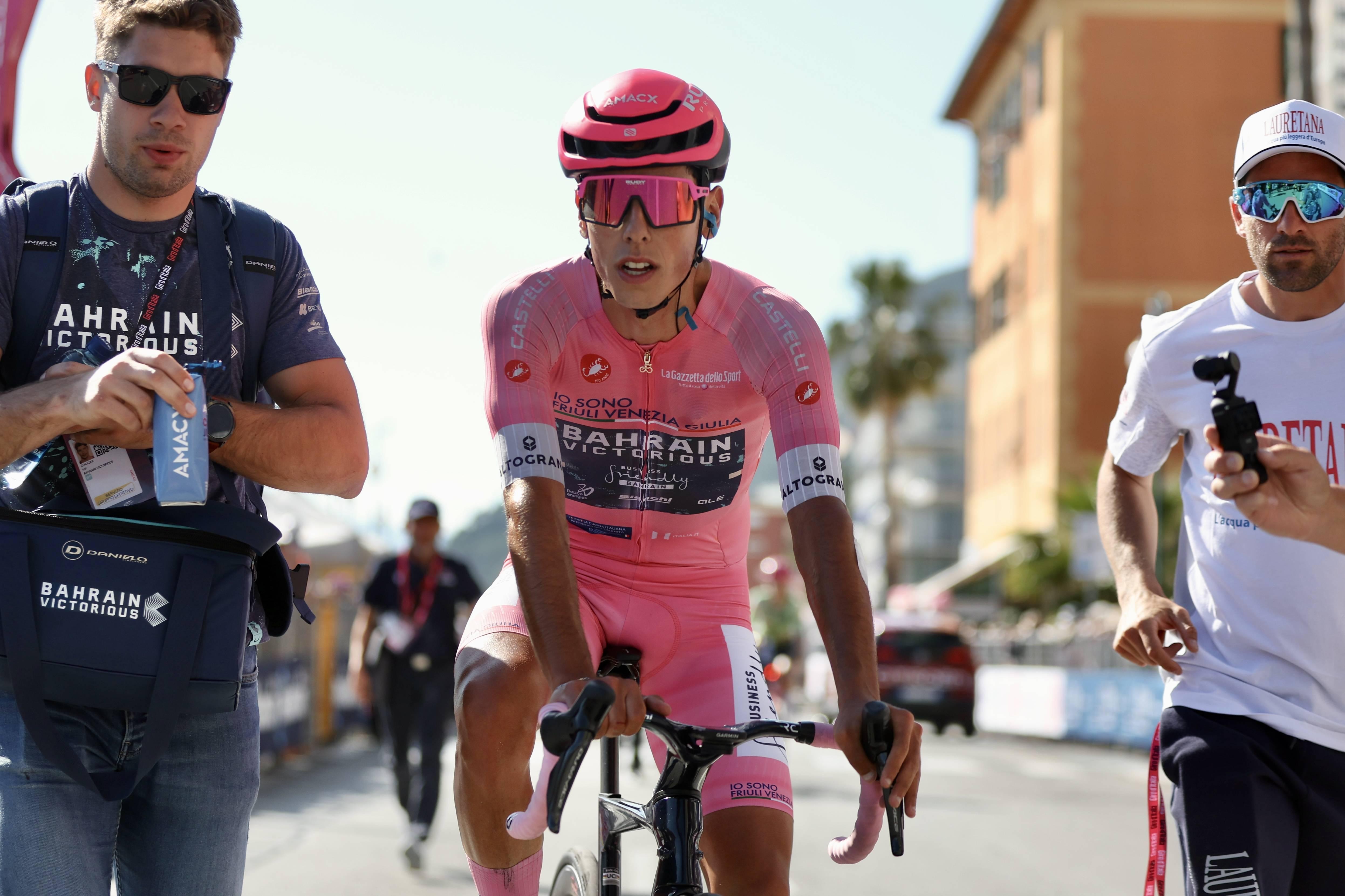 Afonso Eulálio mantém-se de rosa no Giro à 11.ª etapa