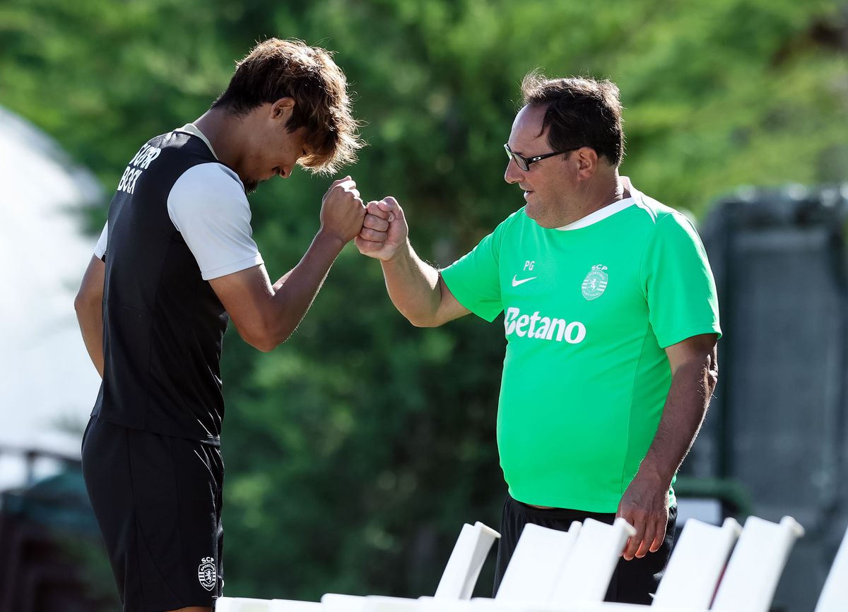 Sporting mostra trabalho de Paulinho, o roupeiro | Abola.pt