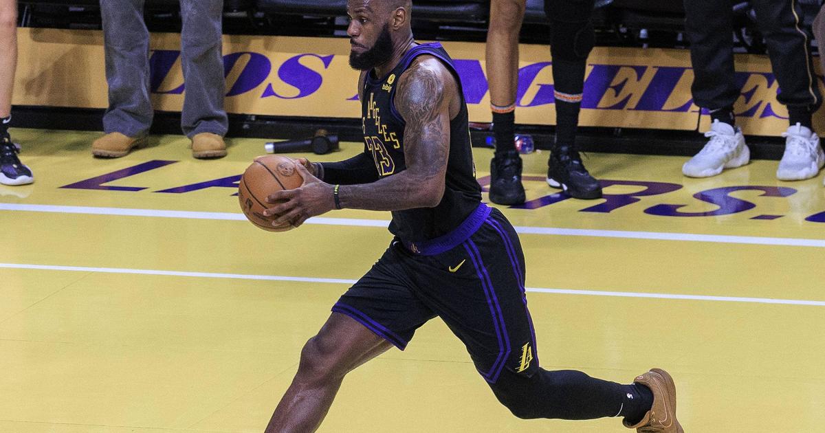LeBron James volta a deixar marca na NBA | A Bola