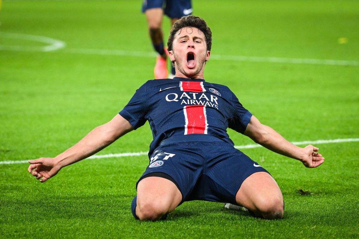 João Neves: «Atacar é bom, mas tirar a bola aos adversários...» | Abola.pt