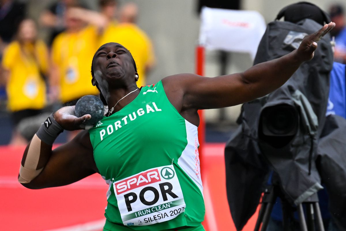 Auriol Dongmo qualificada para Europeus de pista curta | Abola.pt