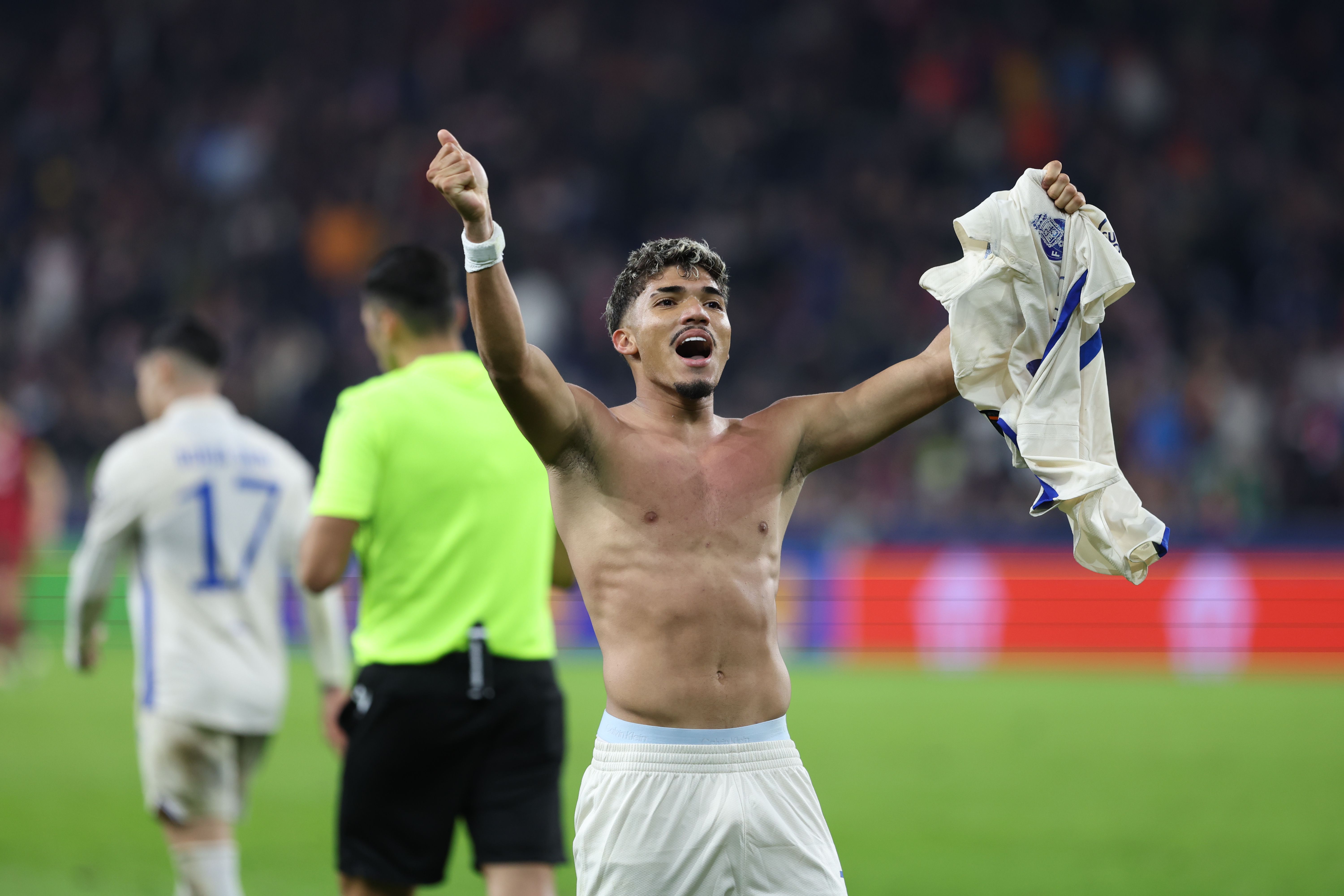 William Gomes voltou a ser herói do FC Porto com golaço aos 90+3' (vídeo)