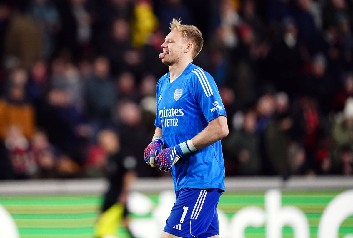 Ramsdale: dois erros incríveis e o apoio dos colegas e adeptos no final ...