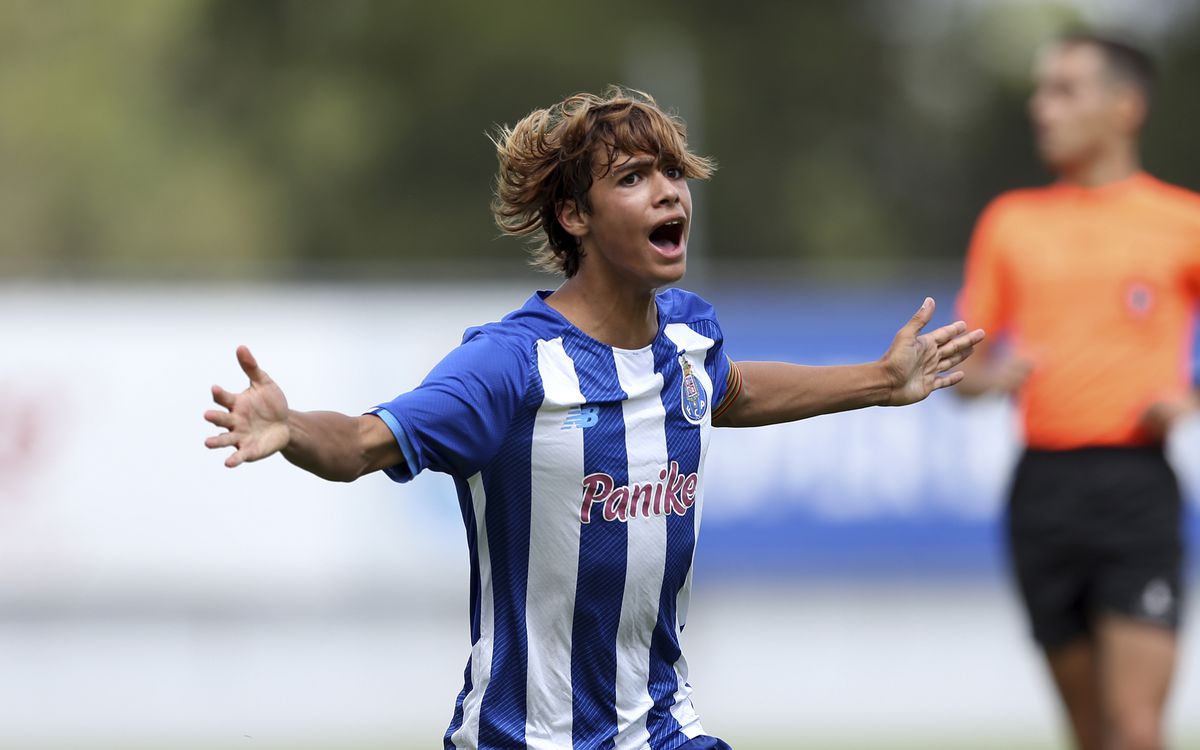 FC PORTO Rodrigo Mora: o «adiantado mental» que faz história no Dragão | Abola.pt