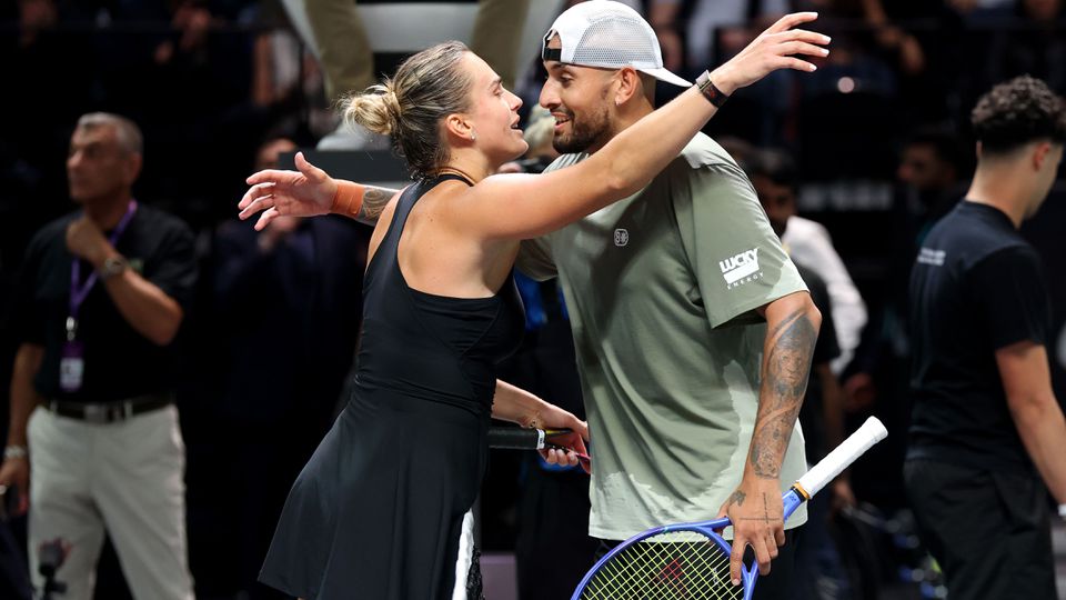 Kyrgios vence Sabalenka na Batalha dos Sexos