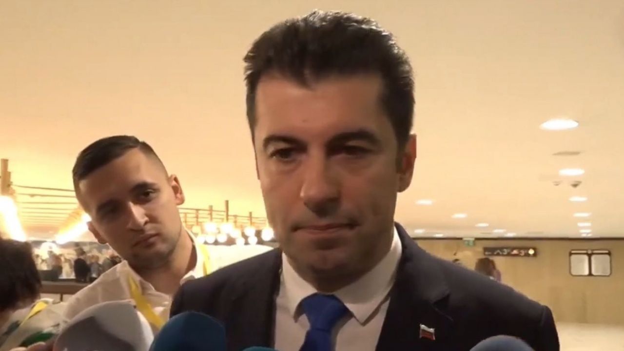 Кирил Петков Под никаква форма няма да имаме участие в служебния кабинет Новини бг