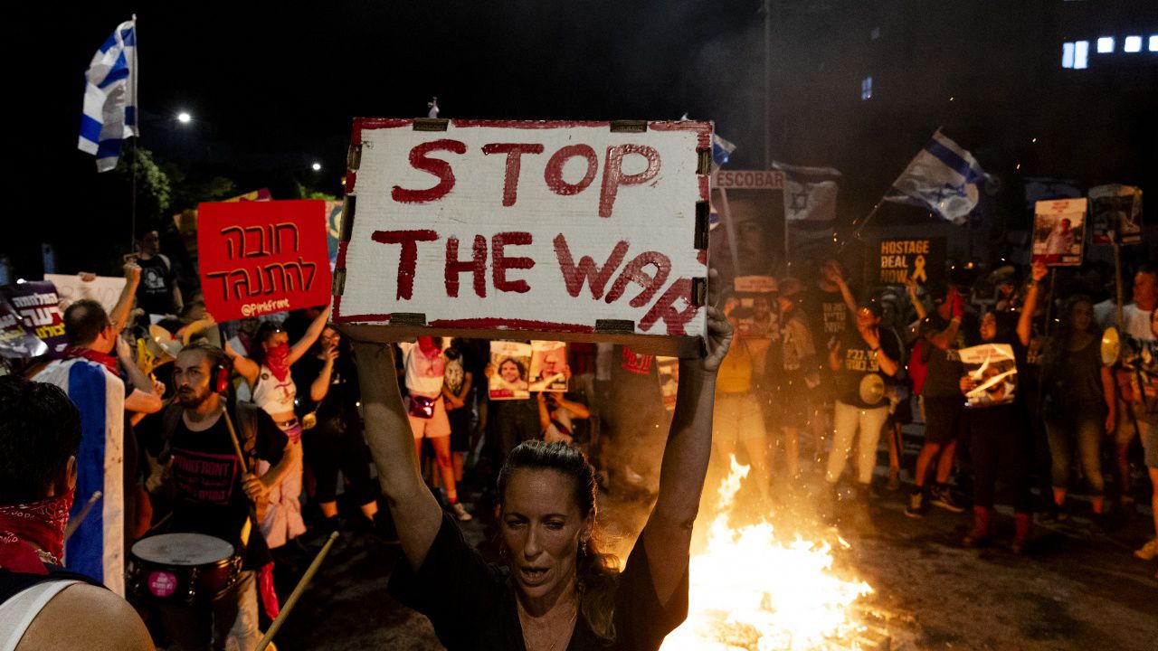 Хиляди израелци отново излязоха на протести с искане за освобождаване на заложниците държани от