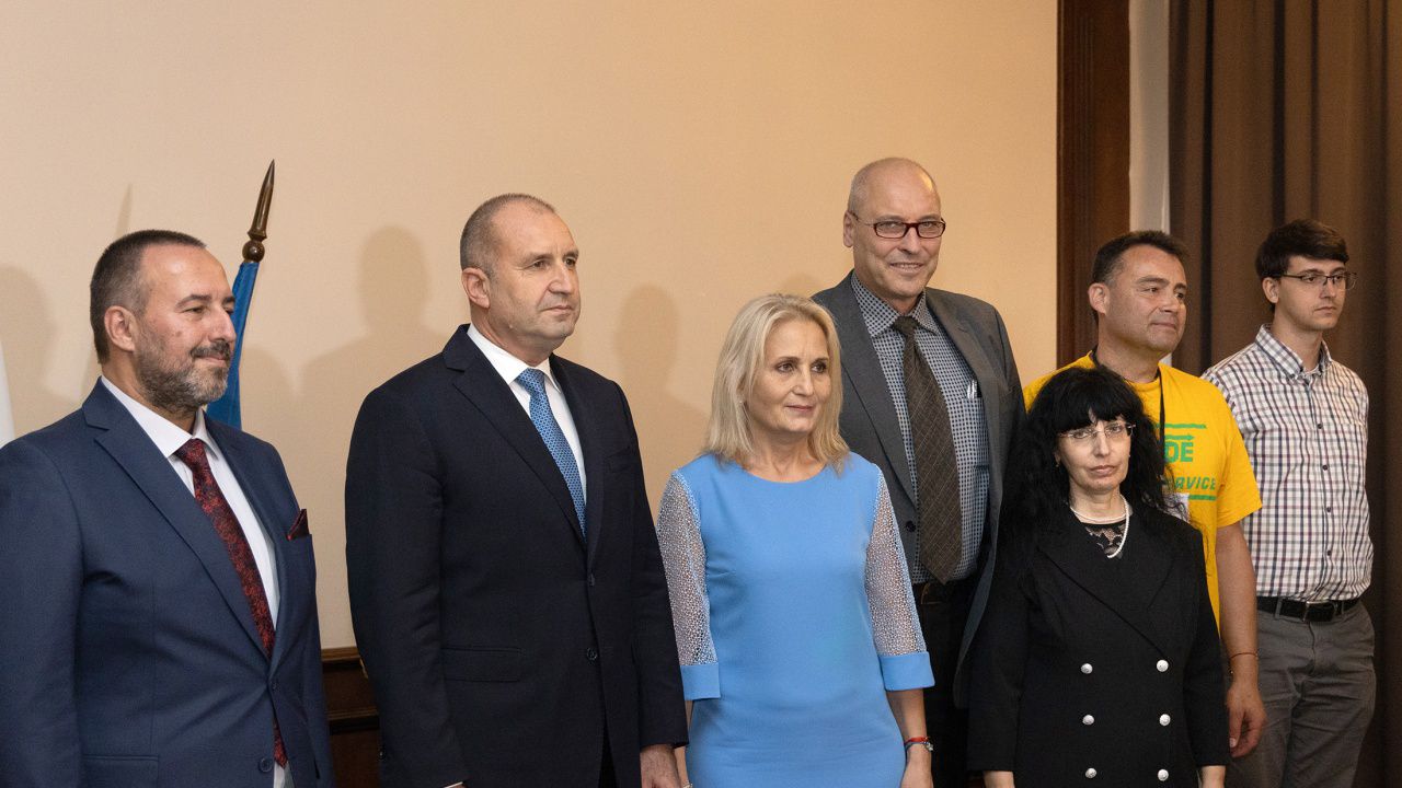 Румен Радев Сред големите проблеми в борбата с редките заболявания е