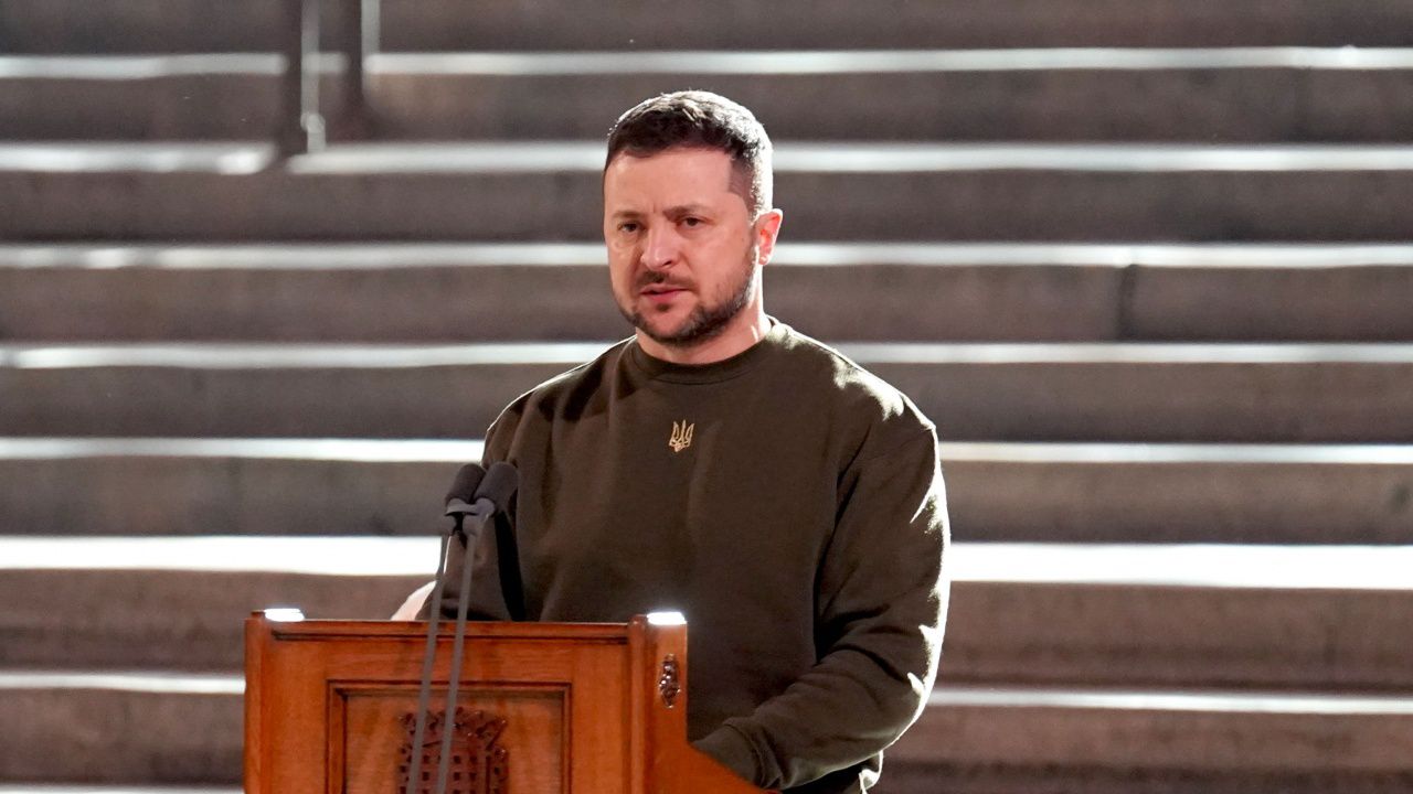 Зеленски Мир с Русия може да бъде постигнат само с победа на бойното поле в Украйна Новини бг