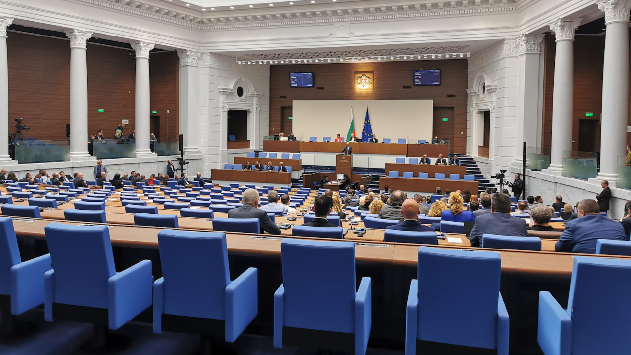 НС прие на първо четене промени в Закона за тютюна тютюневите и