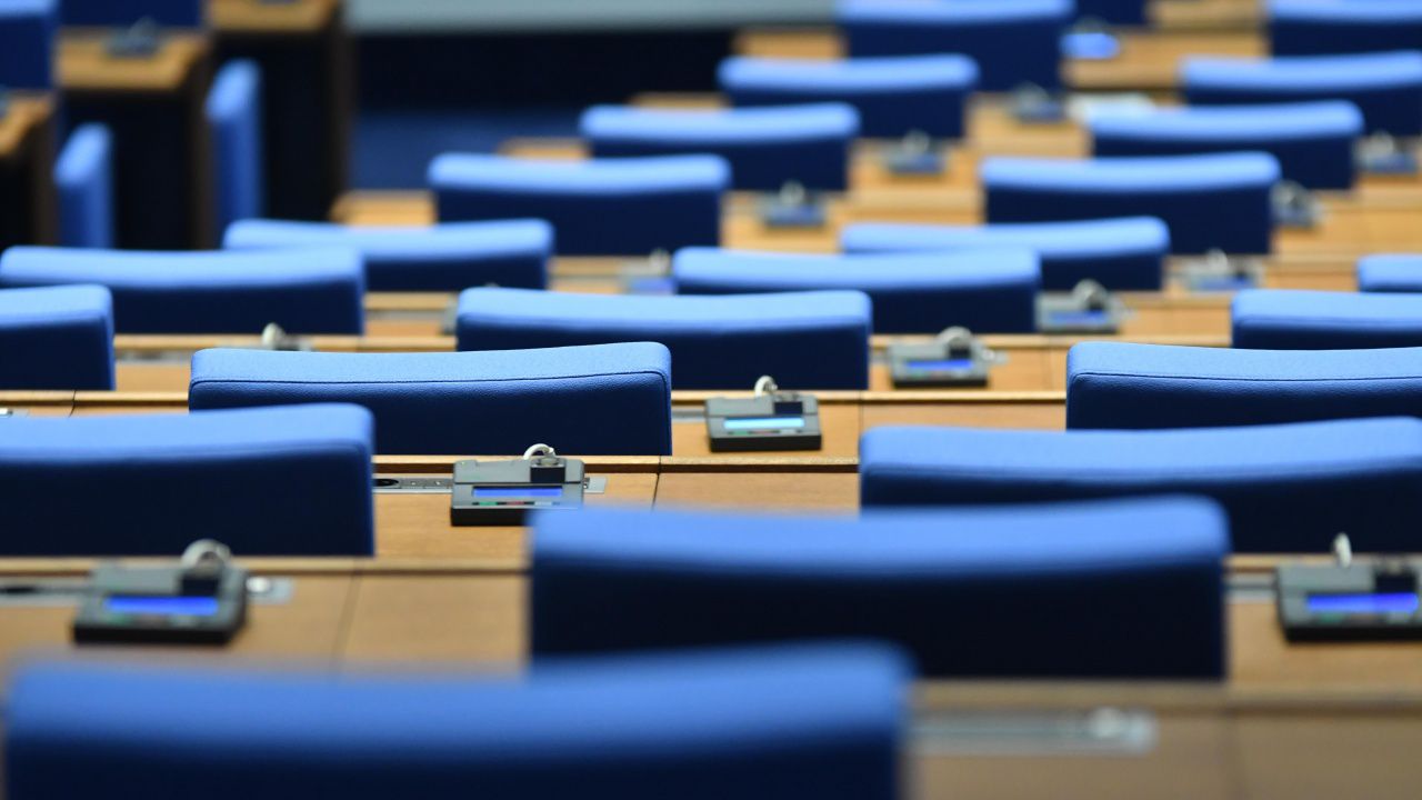 Депутатите удължиха заседанието си до гласуване на промяна в парламентарния правилник Новини бг