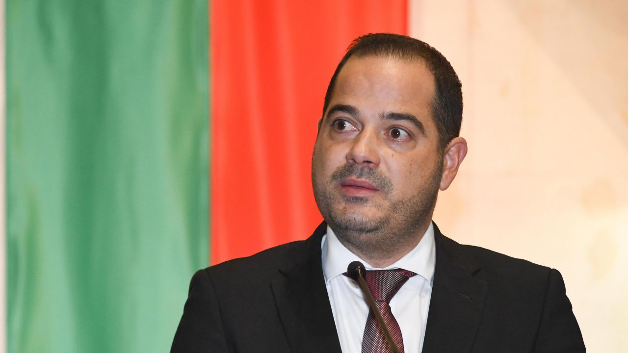 Протестиращи ще поискат оставката на вътрешния министър Калин Стоянов