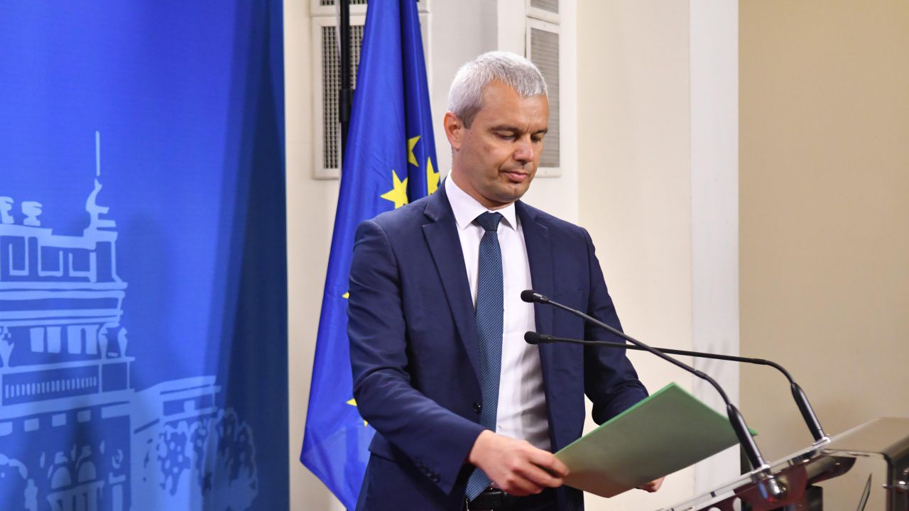 Осъдиха лидера на Възраждане за клевета на журналист Новини бг