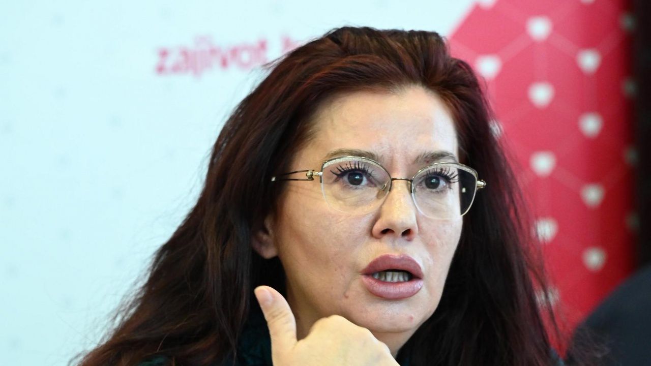 Директорът на Изпълнителна агенция Медицински надзор Иванка Динева Ботоксът предизвикал